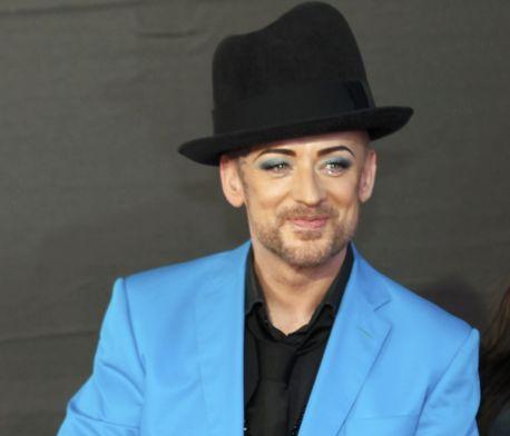 Ο Μπόι Τζορτζ έμεινε μισός - ΤΑ ΝΕΑ