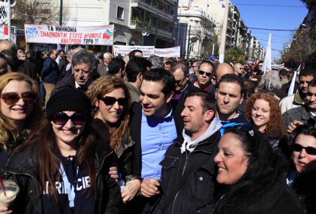 «Ο τέντζερης της επανάστασης έχασε το καπάκι...» - ΤΑ ΝΕΑ