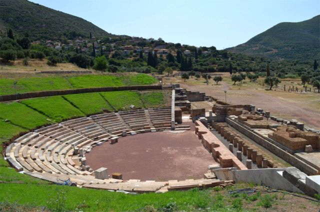 Υποδέχεται θεατές έπειτα από 1.700 χρόνια το θέατρο Αρχαίας Μεσσήνης ...