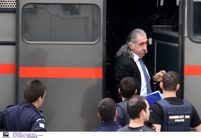 Δεν βρήκαν... αίθουσα για τη δίκη Ψωμιάδη - ΑΕΚ - ΤΑ ΝΕΑ