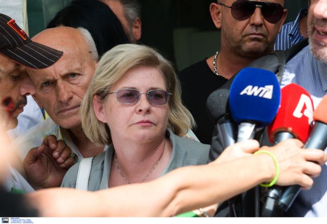 Σε κατ' οίκον περιορισμό η Ελένη Ζαρούλια - ΤΑ ΝΕΑ