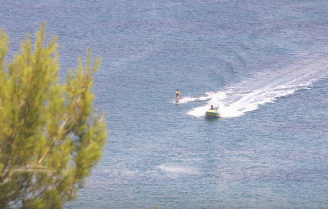 Τραγωδία στη Ρόδο: Ρωσίδα τουρίστρια διαμελίστηκε από ταχύπλοο - ΤΑ ΝΕΑ