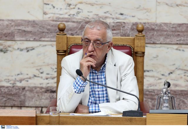 Νικήτας Κακλαμάνης: «Η κυβέρνηση αυτή έχει πολλούς ατζαμήδες» - ΤΑ ΝΕΑ