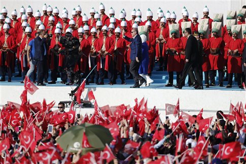 Εκδήλωση-υπερπαραγωγή από τον Ερντογάν για την Αλωση της ...