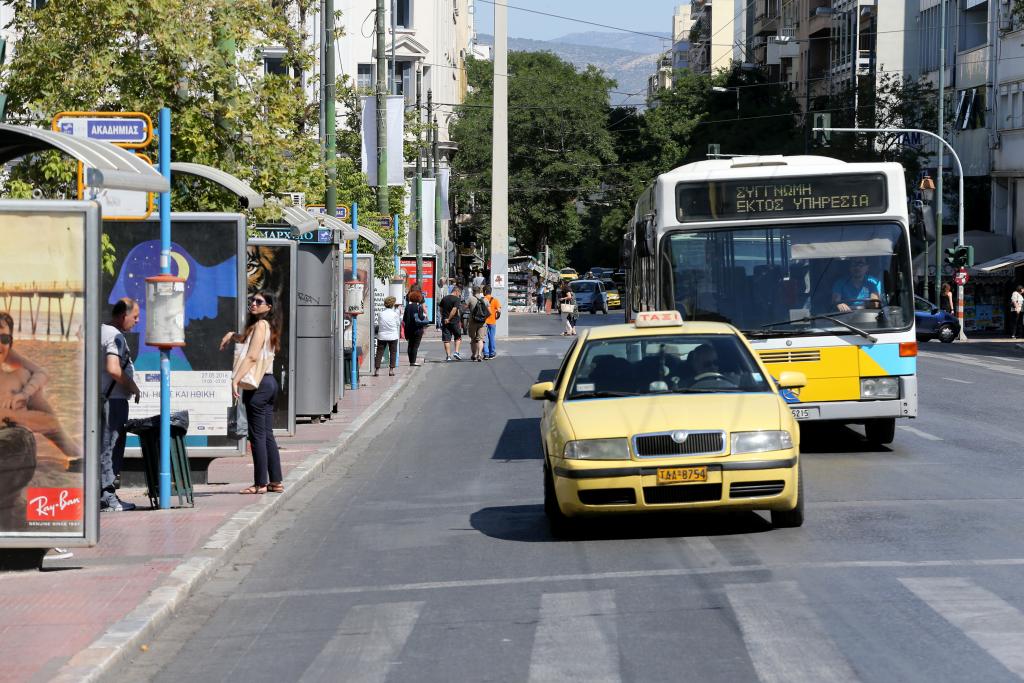 «Κόβει» δρομολόγια ο ΟΑΣΑ μετά τις επιθέσεις κατά λεωφορείων - ΤΑ ΝΕΑ