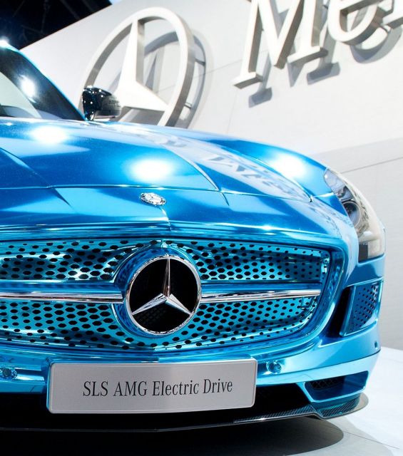 H Mercedes θέλει να πουλήσει ηλεκτρικά αυτοκίνητα στην Κίνα - ΤΑ ΝΕΑ