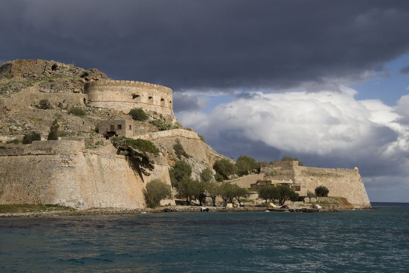 Από τις 8 το πρωί ως τις 8 το βράδυ ανοιχτοί οι αρχαιολογικοί χώροι και ...