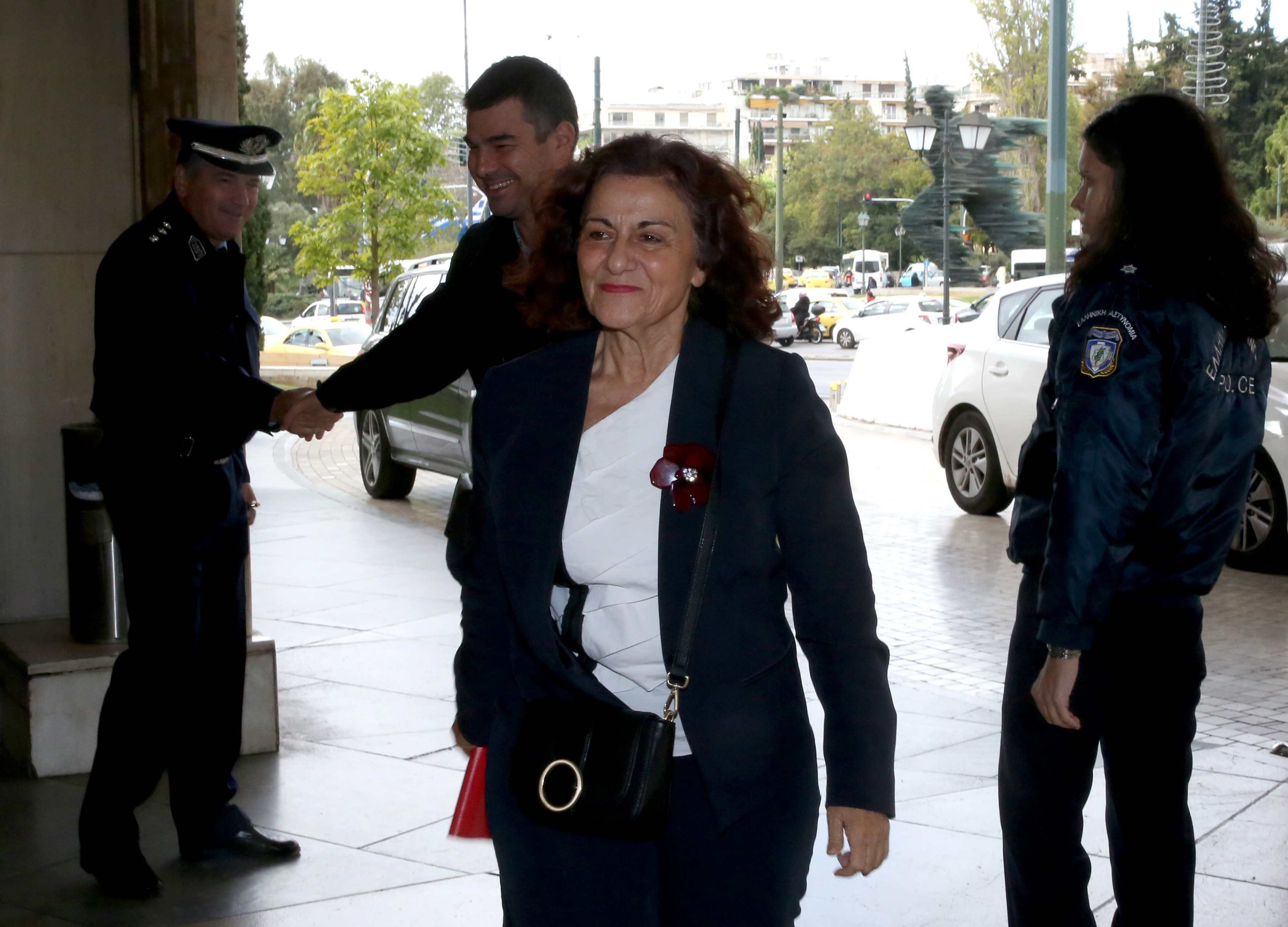 Στο εγγύς μέλλον θα κριθεί το υψος των περικοπών στα κοινωνικά ...