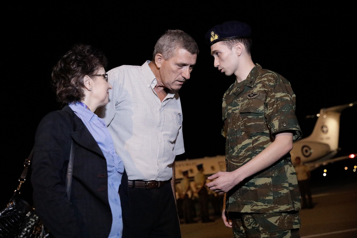 Αγγελος Μητρετώδης : Η συγκινητική ιστορία με τη μητέρα του στις ...