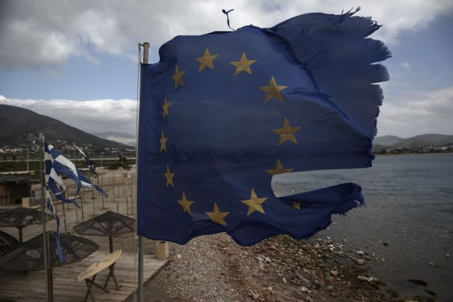 Financial Times: «Νήπιο με κρίση οργής οι ελληνικές αρχές» - ΤΑ ΝΕΑ