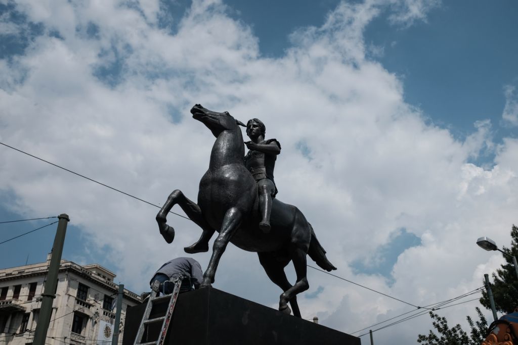 Η ιστορία του έφιππου Μ. Αλέξανδρου που κοσμεί την Αμαλίας - ΤΑ ΝΕΑ