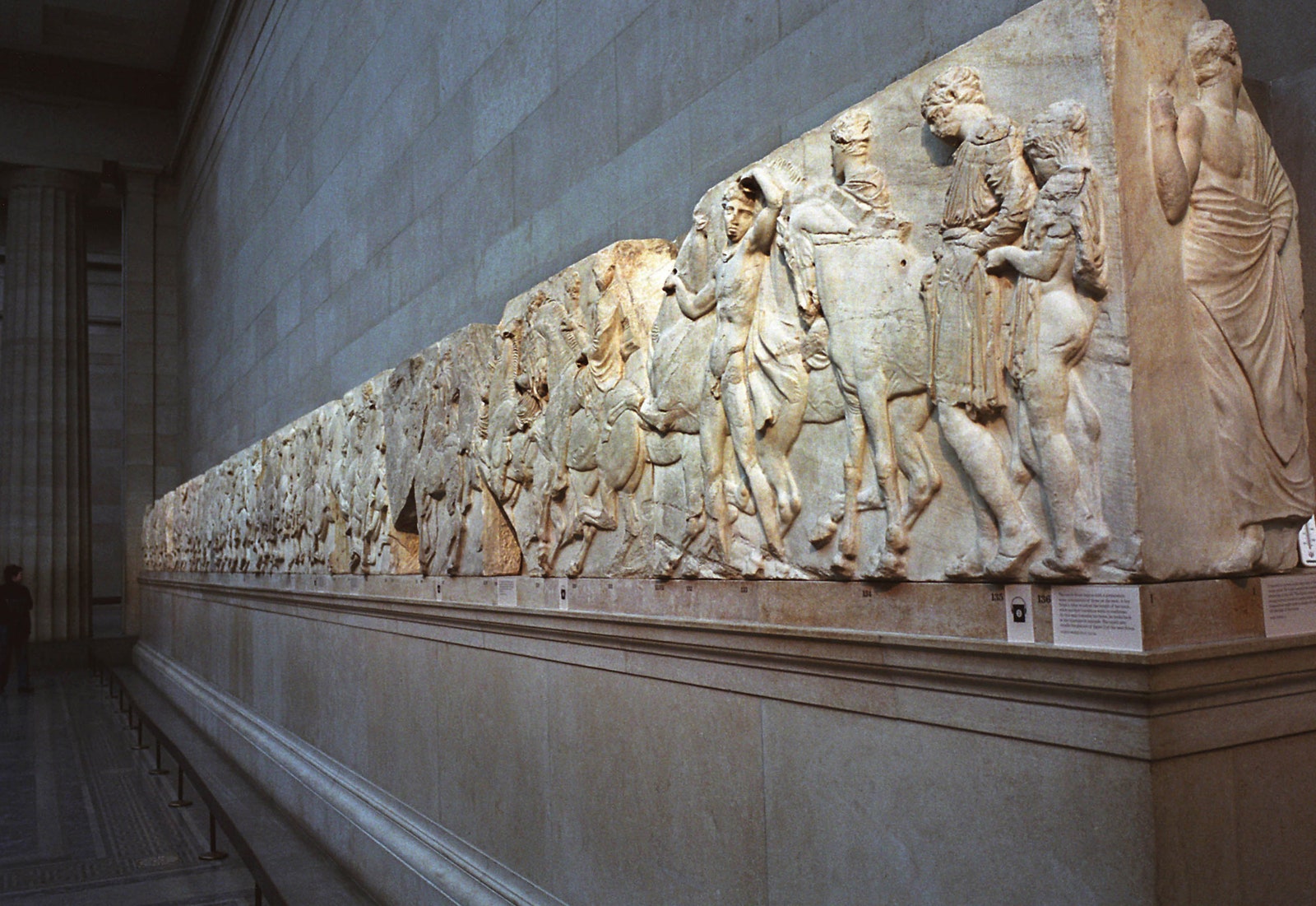 UNESCO calls on UK to urgently review its decision on the return of the Parthenon Marbles - ΤΑ ΝΕΑ