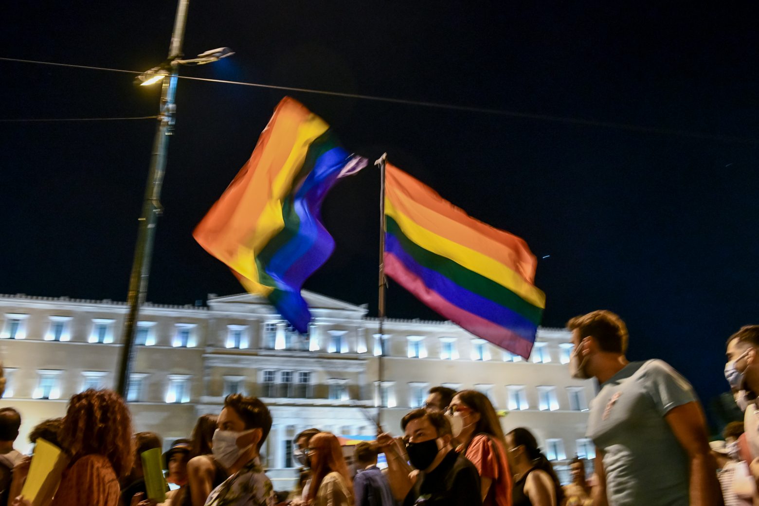 «Αυτό που μας ενώνει» – Γέμισε χρώμα το κέντρο της Αθήνας για το Athens ...
