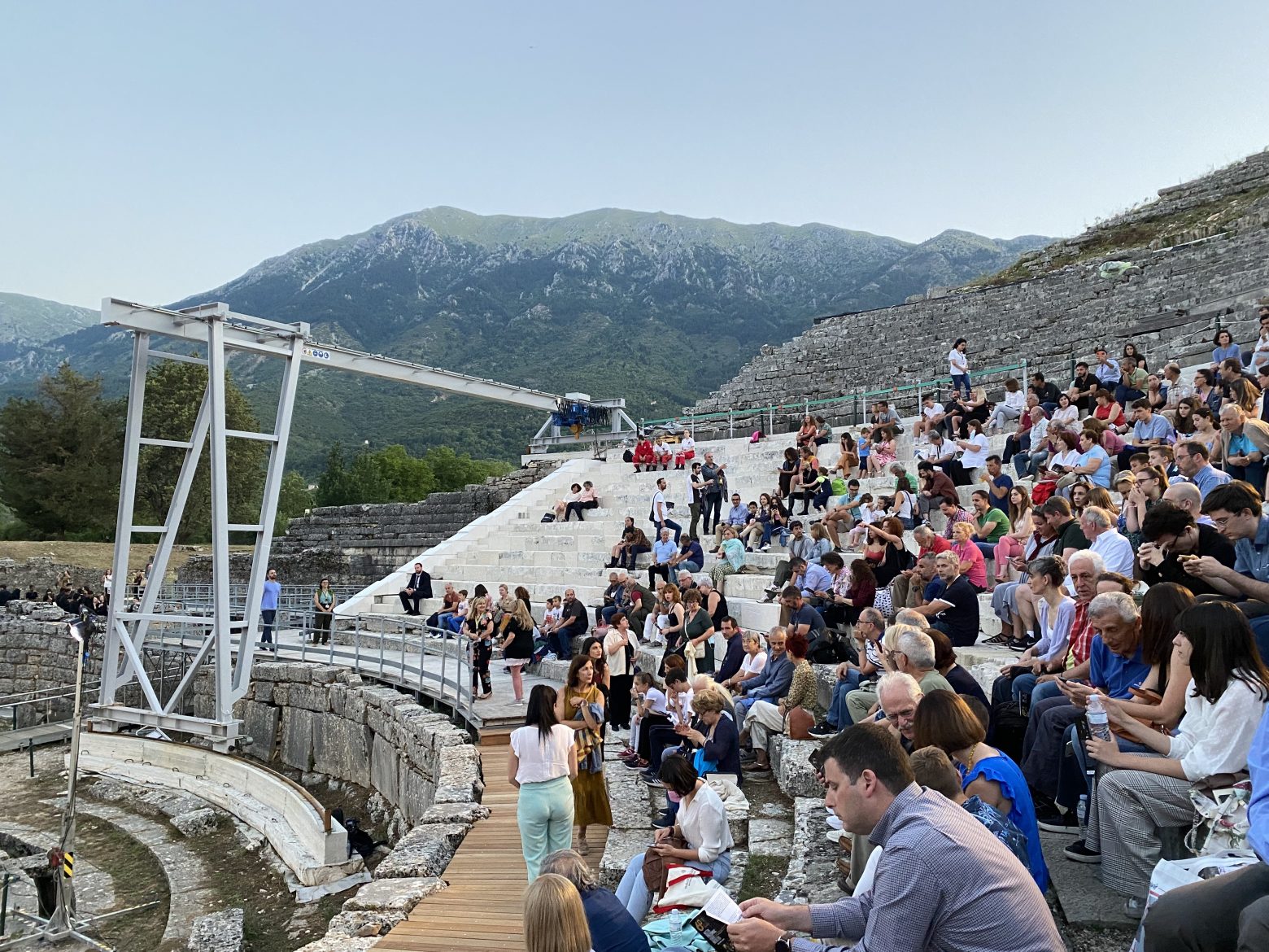 Αποδόθηκε στο κοινό με μια μεγάλη συναυλία το αποκατεστημένο αρχαίο ...