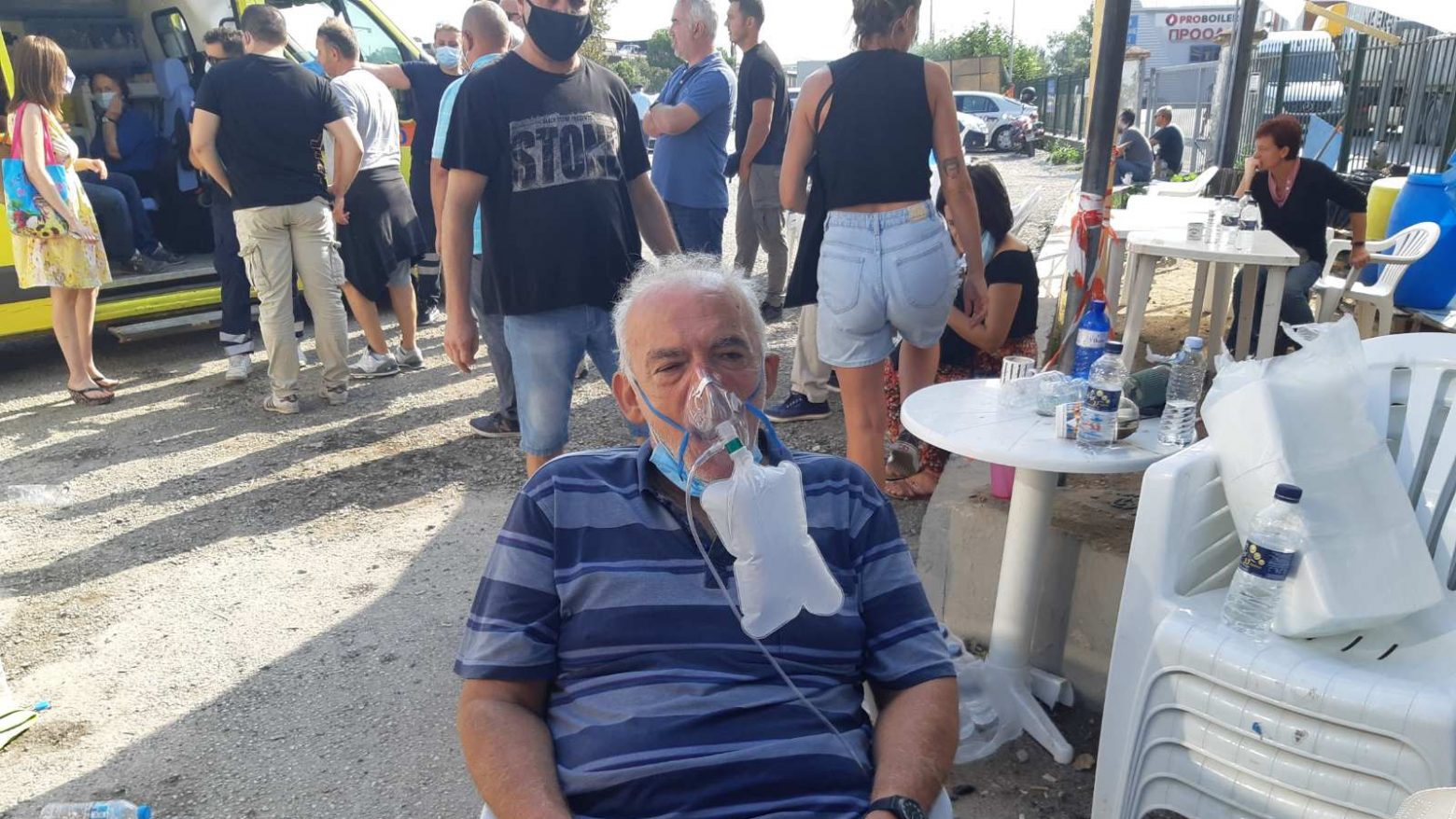 Θεσσαλονίκη: Ενταση στην απεργία στη «Μαλαματίνα» – Χημικά και ...