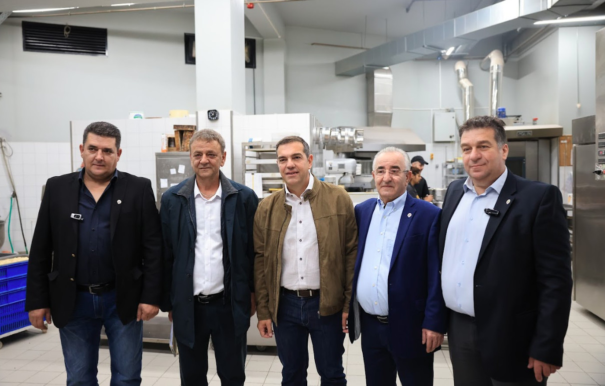 Τσίπρας σε αρτοποιούς: Αδιανόητο ότι δεν έχουν μειωθεί ΦΠΑ και ΕΦΚ - ΤΑ ΝΕΑ