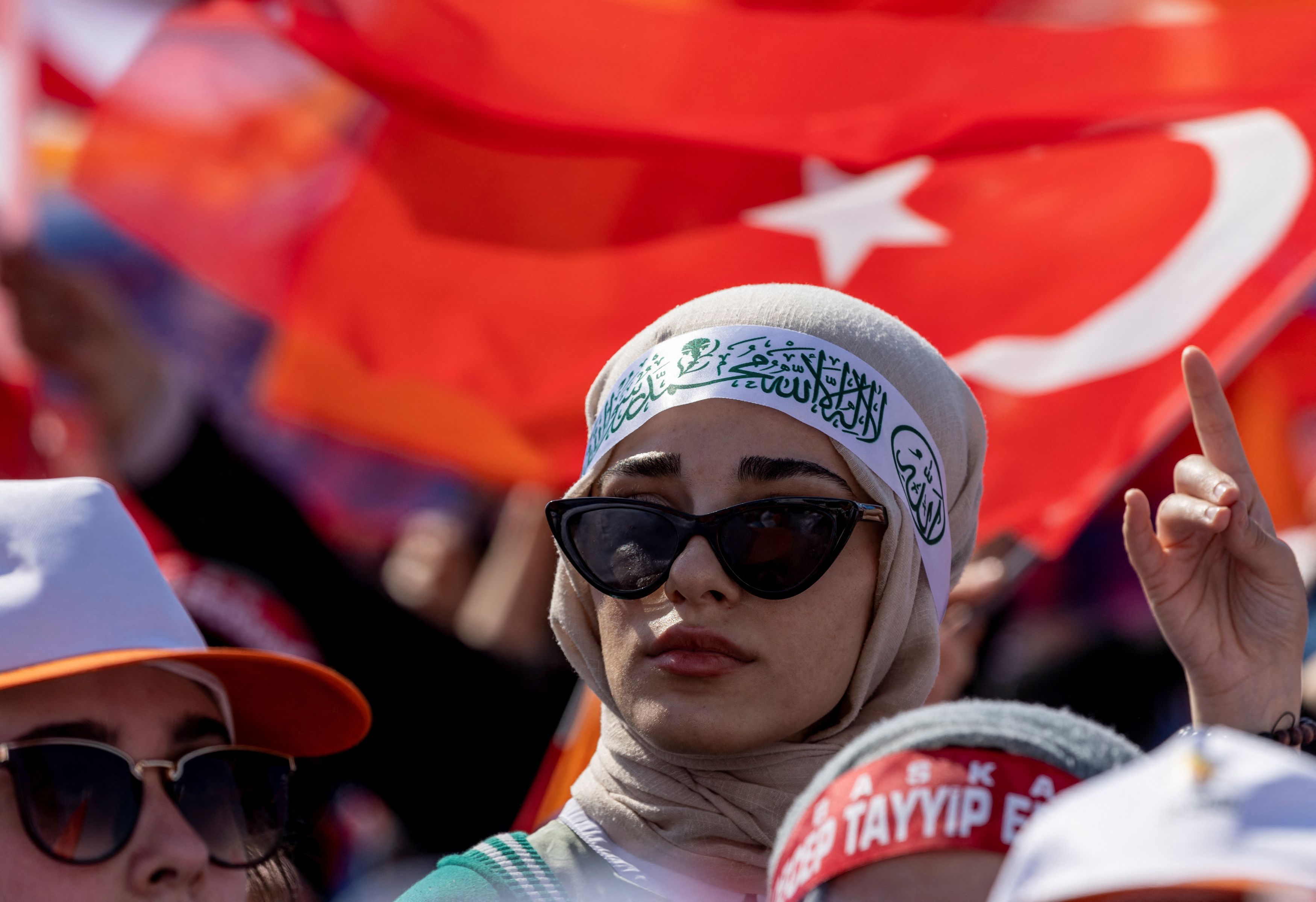 Εξι μέρες πριν από την πιο κρίσιμη αναμέτρηση στη γειτονική χώρα - ΤΑ ΝΕΑ