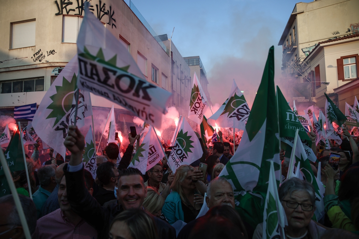 ΠΑΣΟΚ: Ο πράσινος «Δόκτωρ Τζέκιλ και κύριος Χάιντ» - ΤΑ ΝΕΑ