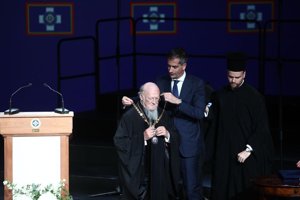 Τον Οικουμενικό Πατριάρχη Βαρθολομαίο τίμησε η Αθήνα – Έλαβε την ύψιστη ...