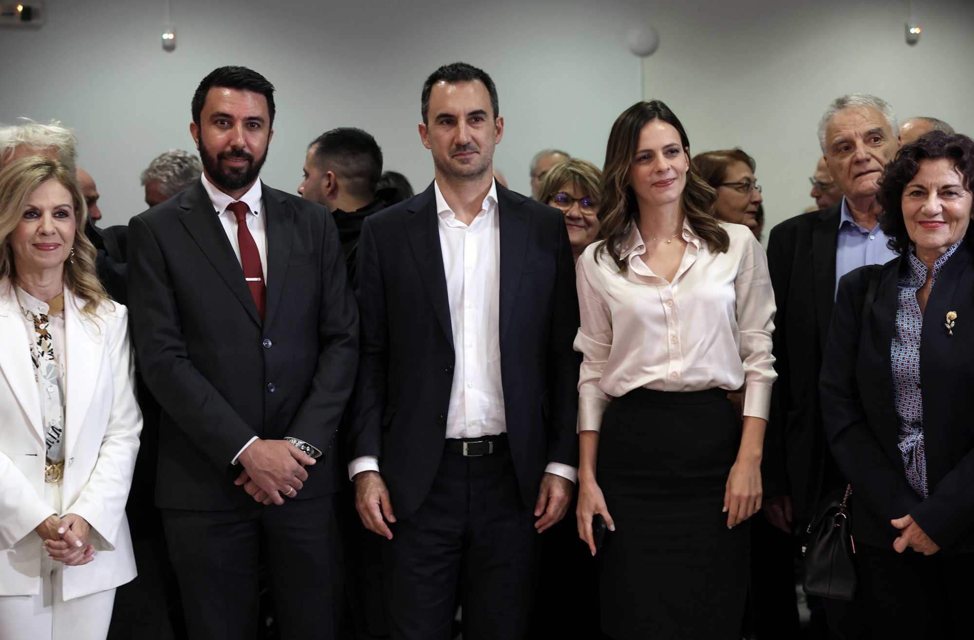 Βουλή: Εγένετο… Νέα Αριστερά – Κατέθεσαν επιστολή στον Τασούλα για ...