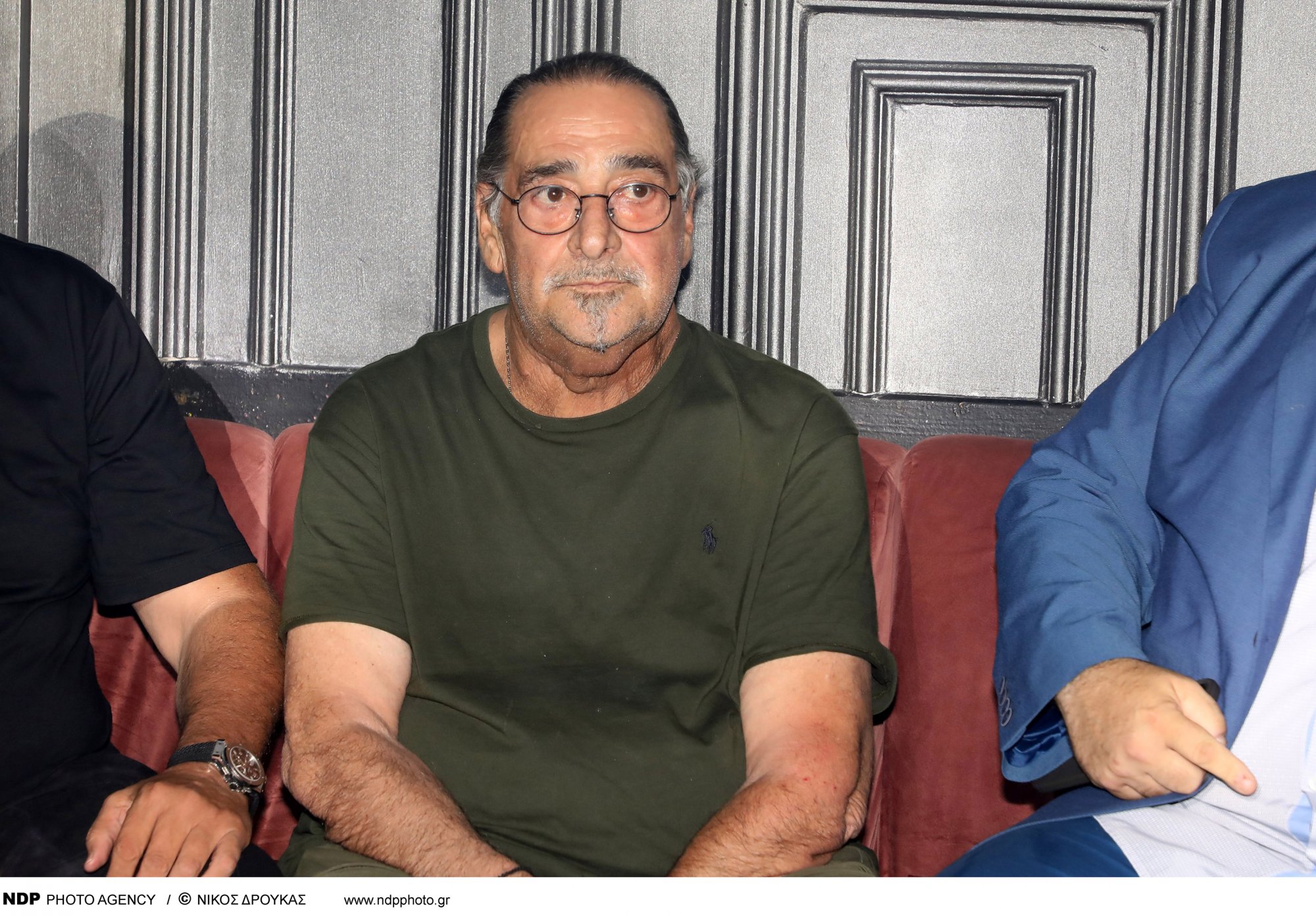 Ο Βασίλης Καρράς και η συναυλία για... «ρεκόρ Γκίνες» - ΤΑ ΝΕΑ