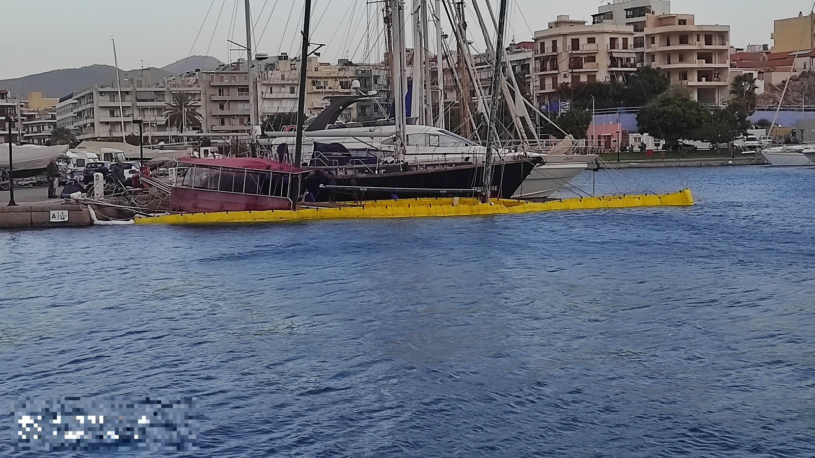 Κρήτη: Βυθίστηκε ιστιοφόρο σκάφος σημαίας Ρουμανίας στη μαρίνα Αγίου ...