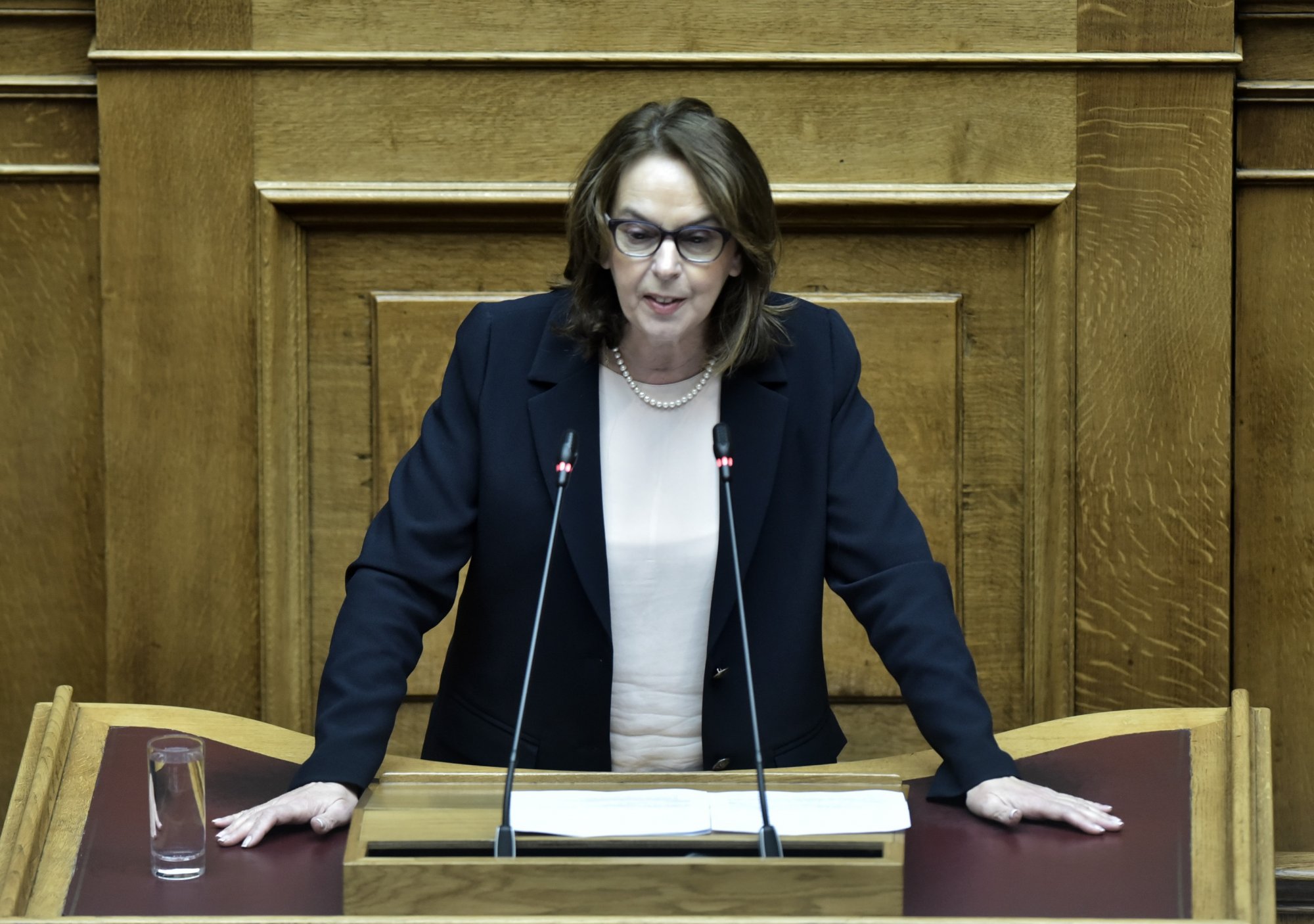 Αποχώρησε η πρώην υφυπουργός Κατερίνα Παπανάτσιου από τον ΣΥΡΙΖΑ ...