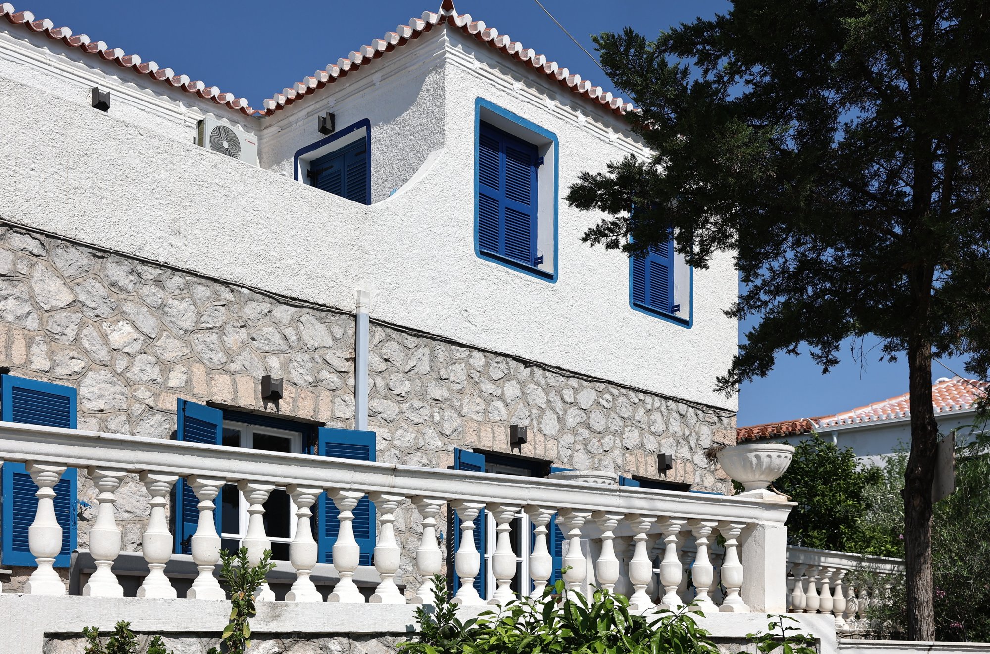 Στον ΣΥΡΙΖΑ προετοιμάζονται για το τριήμερο στις Σπέτσες – Εκλεισε η ...