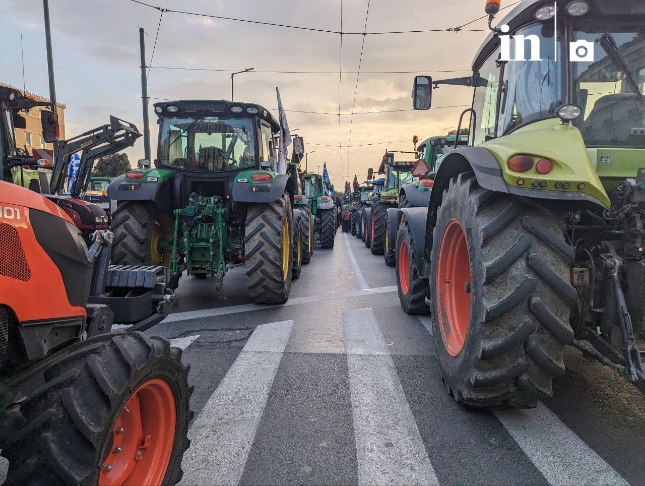 Όλη τη νύχτα στο Σύνταγμα θα μείνουν οι αγρότες με τα τρακτέρ – Πώς θα ...
