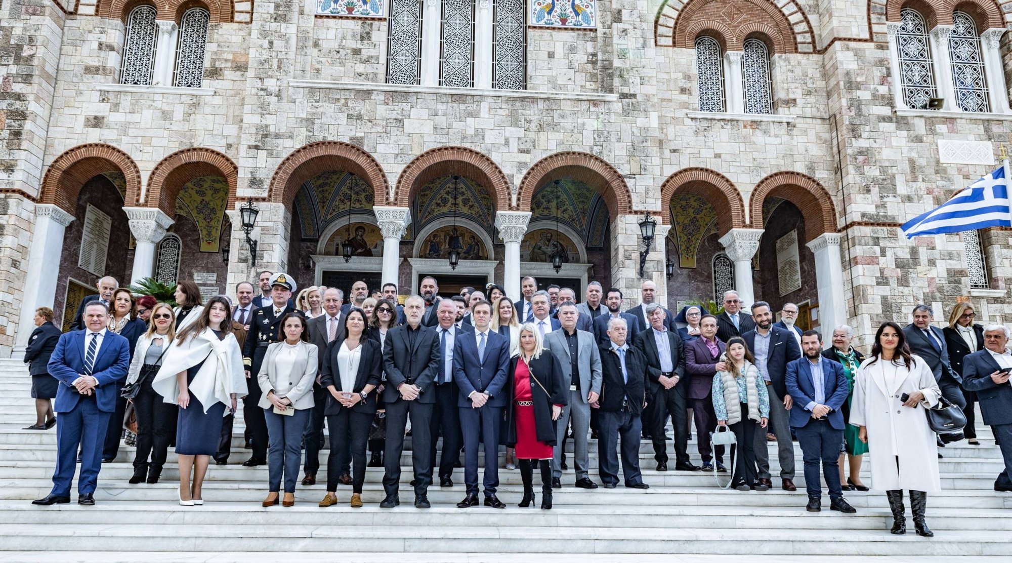 Με εθνική υπερηφάνεια ο εορτασμός της 25ης Μαρτίου στον Πειραιά - ΤΑ ΝΕΑ