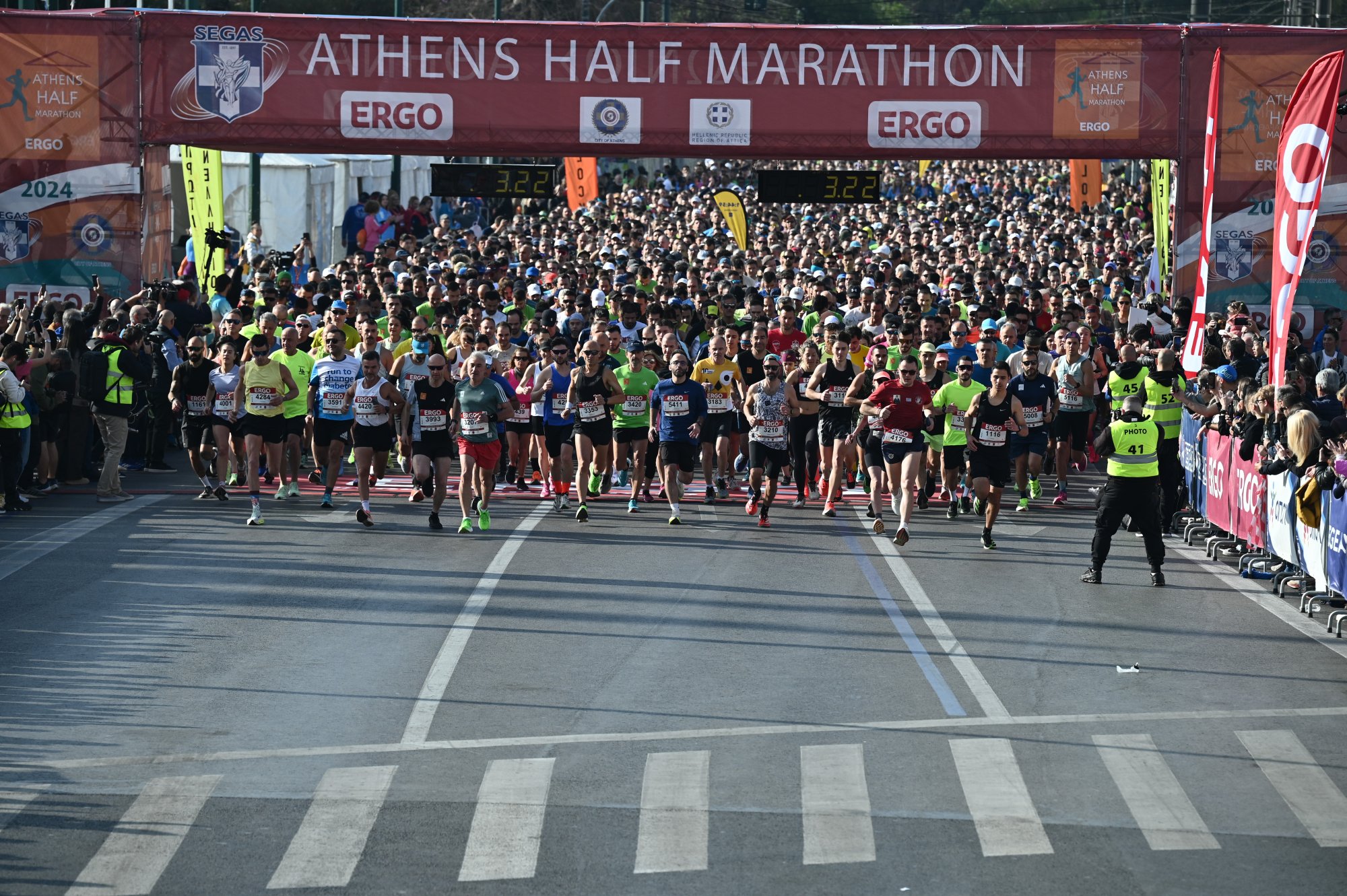 Ημιμαραθώνιος Αθήνας 2024: Πάνω από 21.000 οι δρομείς - ΤΑ ΝΕΑ