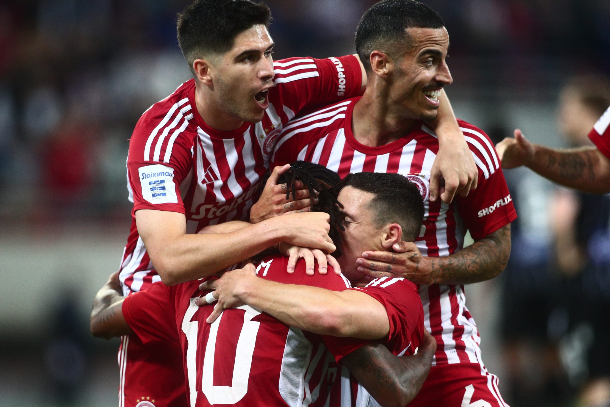 Ολυμπιακός – ΠΑΟΚ 2-1: Μαγικός ο Θρύλος… - ΤΑ ΝΕΑ