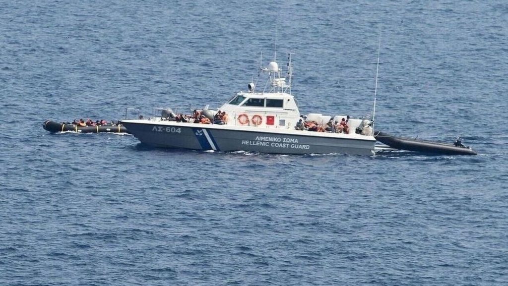 Ναυάγιο με μετανάστες στη Σάμο – Ένας νεκρός και 25 διασωθέντες - ΤΑ ΝΕΑ