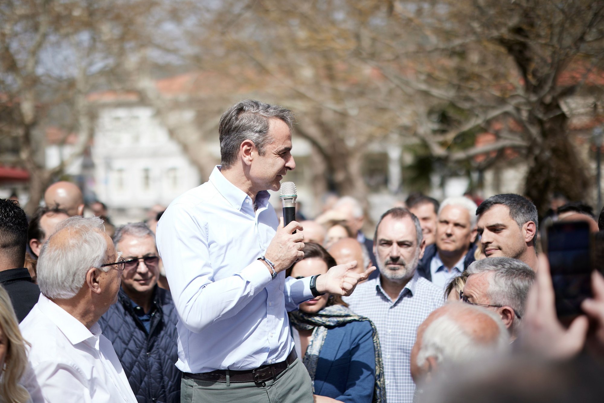 Καλάβρυτα: Προεκλογικός χαιρετισμός Μητσοτάκη - Ανακοινώνει έργα και ...