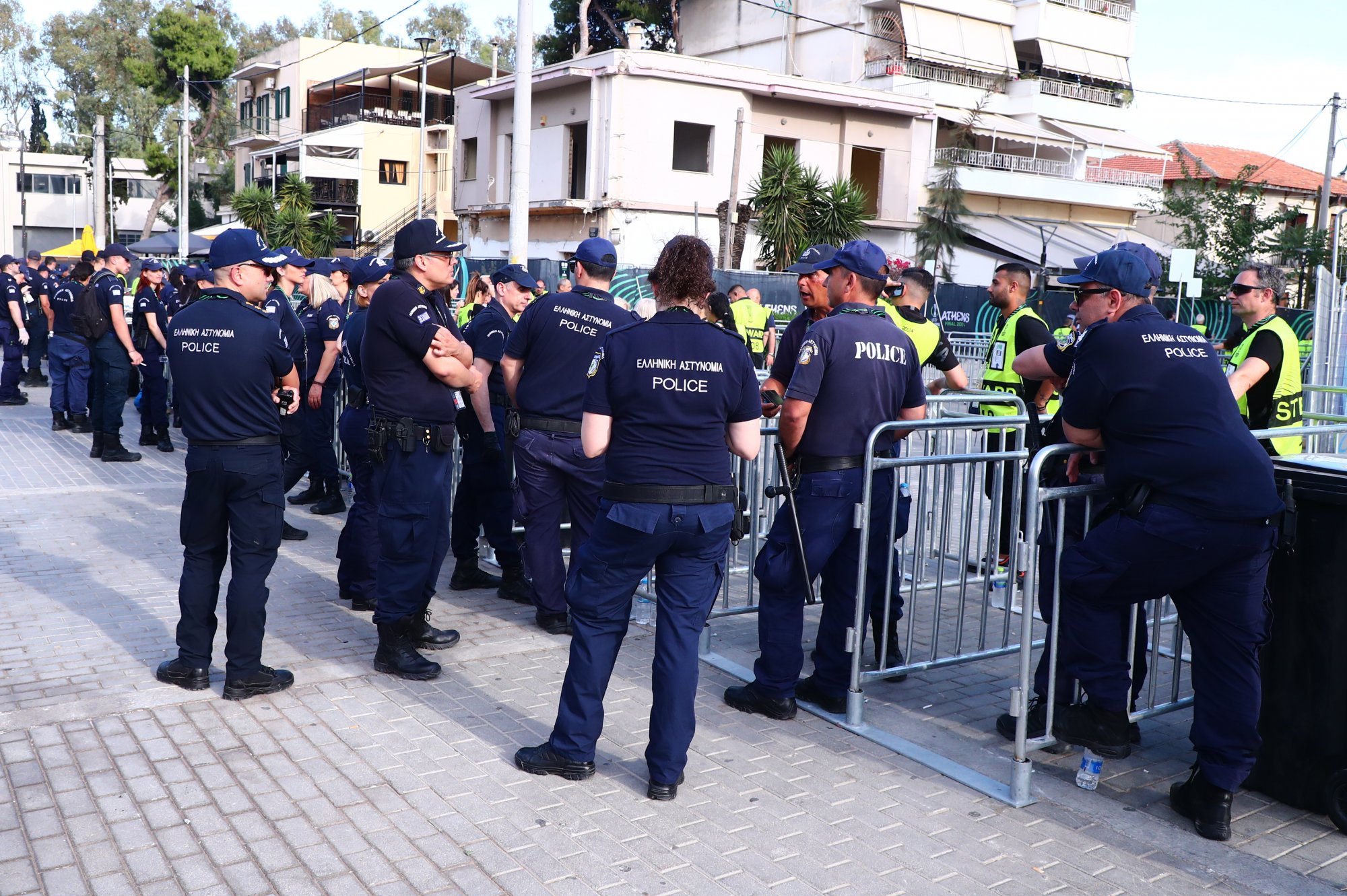 Σύλληψη άνδρα με μαχαίρι στη Νέα Φιλαδέλφεια - ΤΑ ΝΕΑ