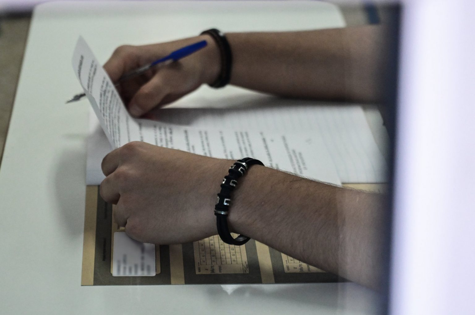 Ερχεται ρύθμιση για τα πάρκινγκ στις πιλοτές - ΤΑ ΝΕΑ