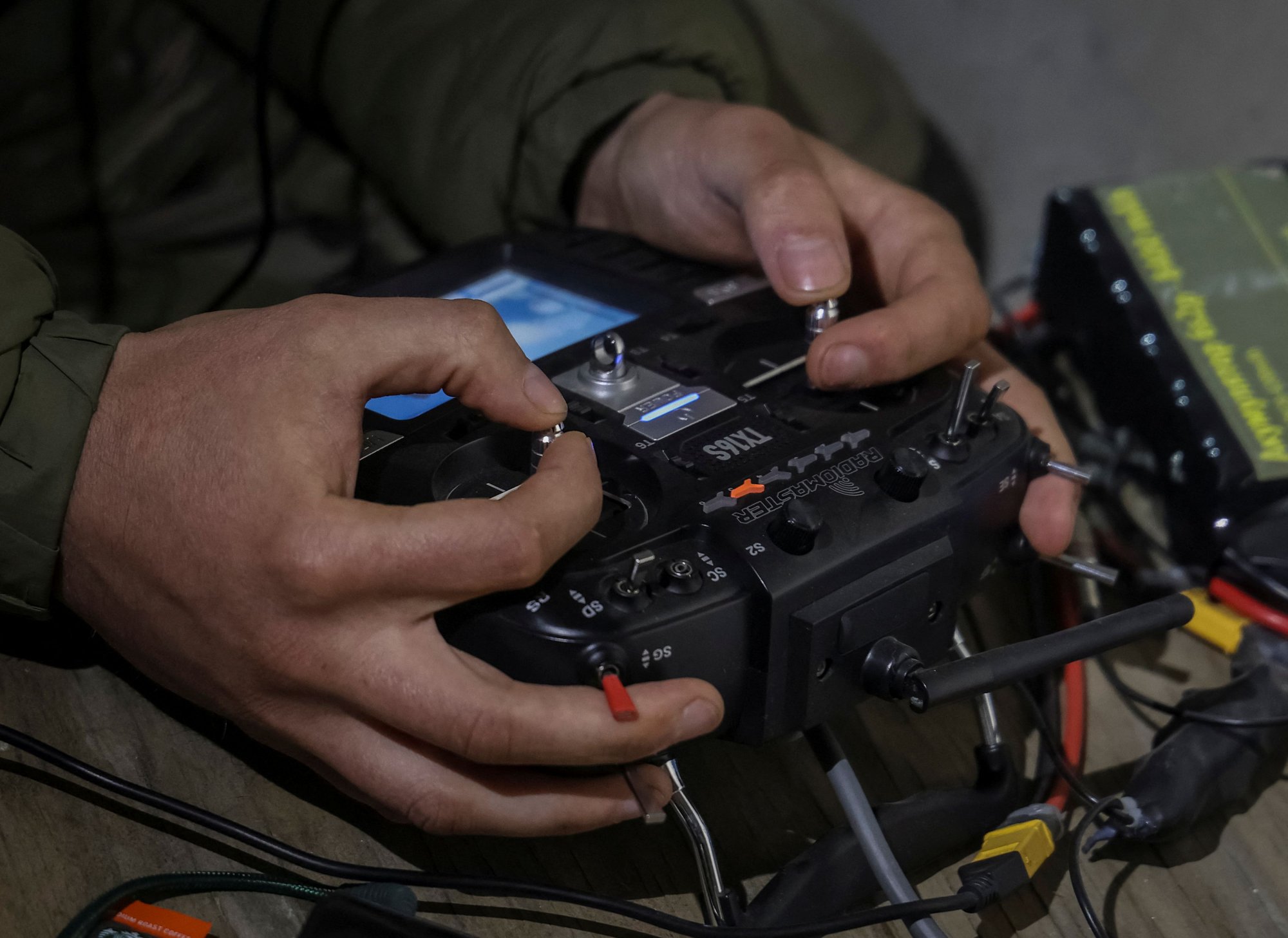 Ρωσία: «Αποτρέψαμε Ουκρανική επίθεση σε στρατιωτικό αεροδρόμιο της ...