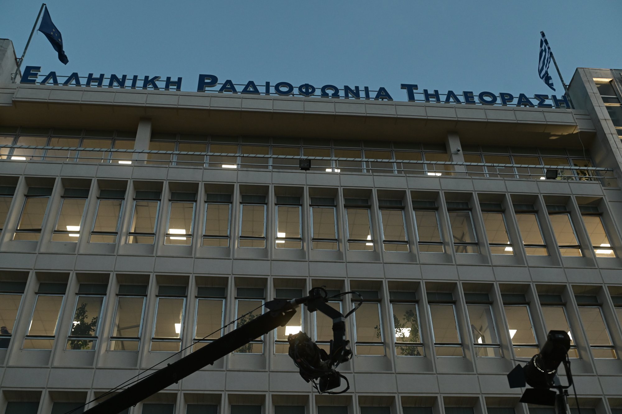 ΕΡΤ: Σε παύση ο δημοσιογράφος που κατηγορείται για τον ξυλοδαρμό της ...