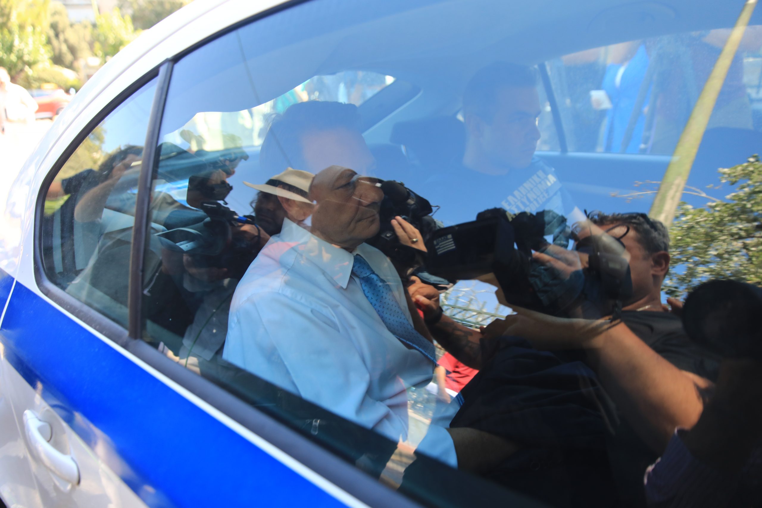 Απόστολος Λύτρας: Οδηγείται στη φυλακή – Εκτελέστηκε το ένταλμα ...
