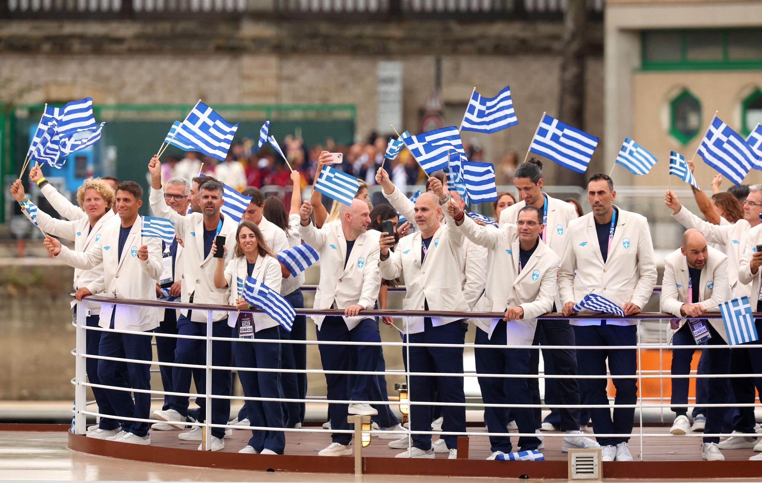 Ολυμπιακοί Αγώνες: Η εντυπωσιακή είσοδος της Ελλάδας στην τελετή ...
