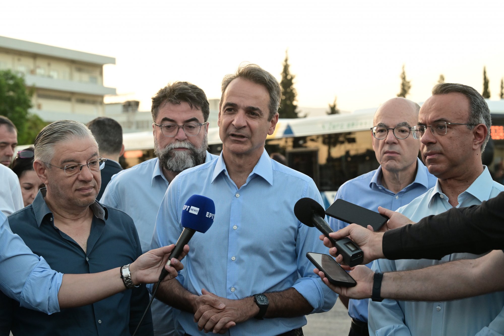 Στο αμαξοστάσιο του ΟΣΥ ο Κυριάκος Μητσοτάκης - ΤΑ ΝΕΑ
