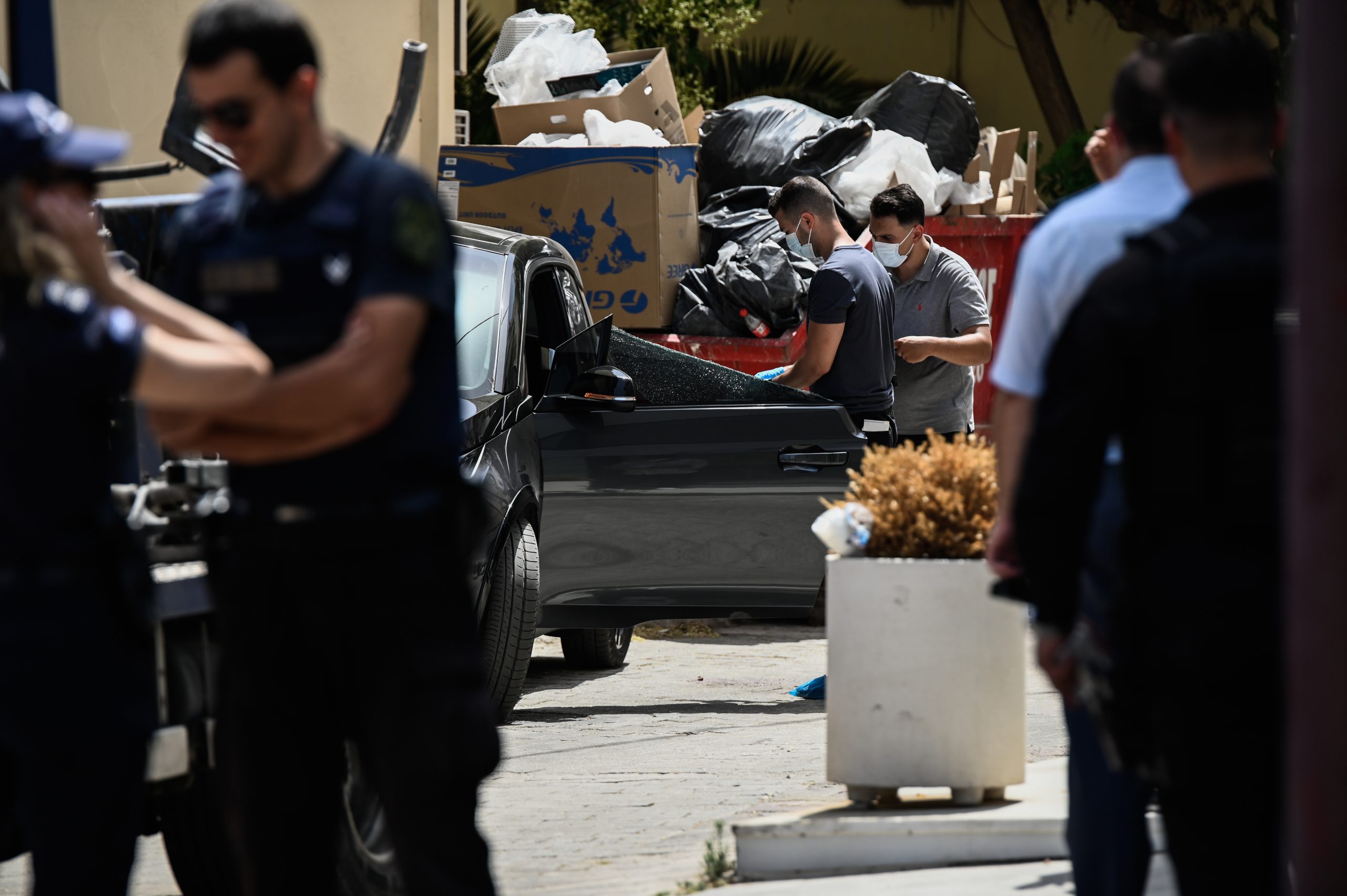 Εκτέλεση στο Ψυχικό: Με δύο όπλα η δολοφονία του 54χρονου τοπογράφου ...