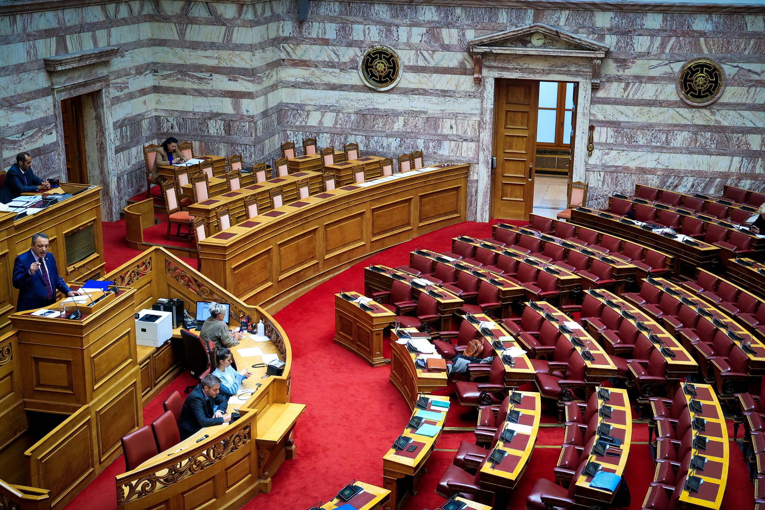 «Οχι» κυβέρνησης στην τροπολογία του ΠΑΣΟΚ για την αναστολή ...