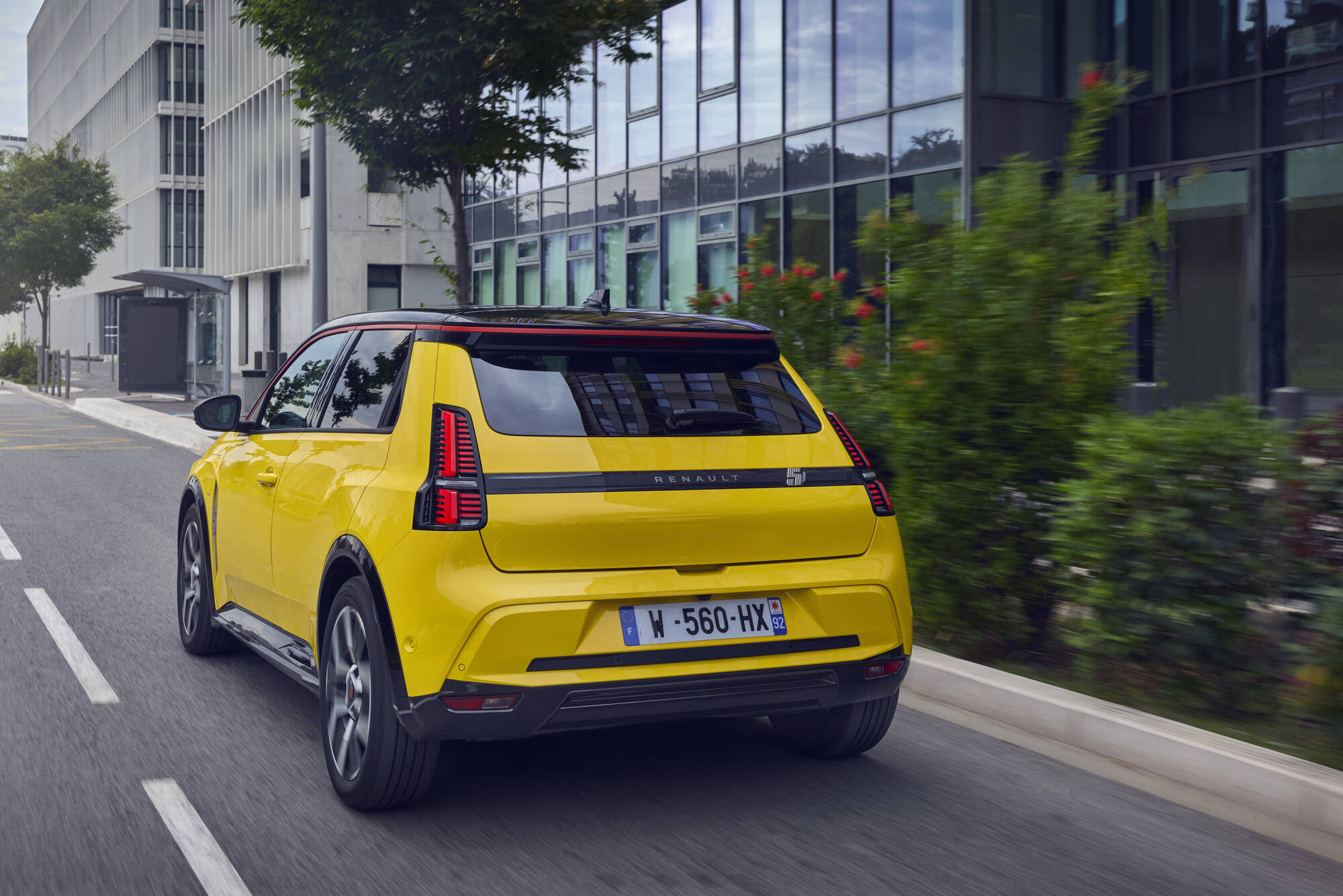 Το Renault 5 E-Tech electric υποψήφιο για τον τίτλο - ΤΑ ΝΕΑ