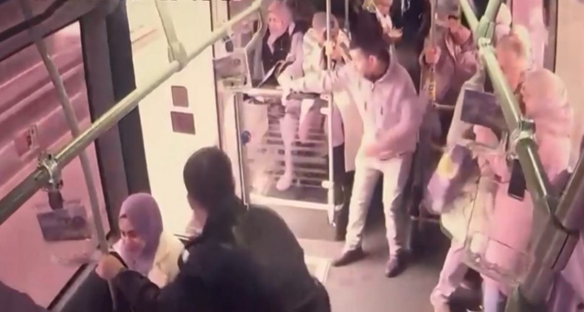 Μέσα στη βίλα που γίνονταν πειράματα για να περιοριστούν οι σεξουαλικές ...