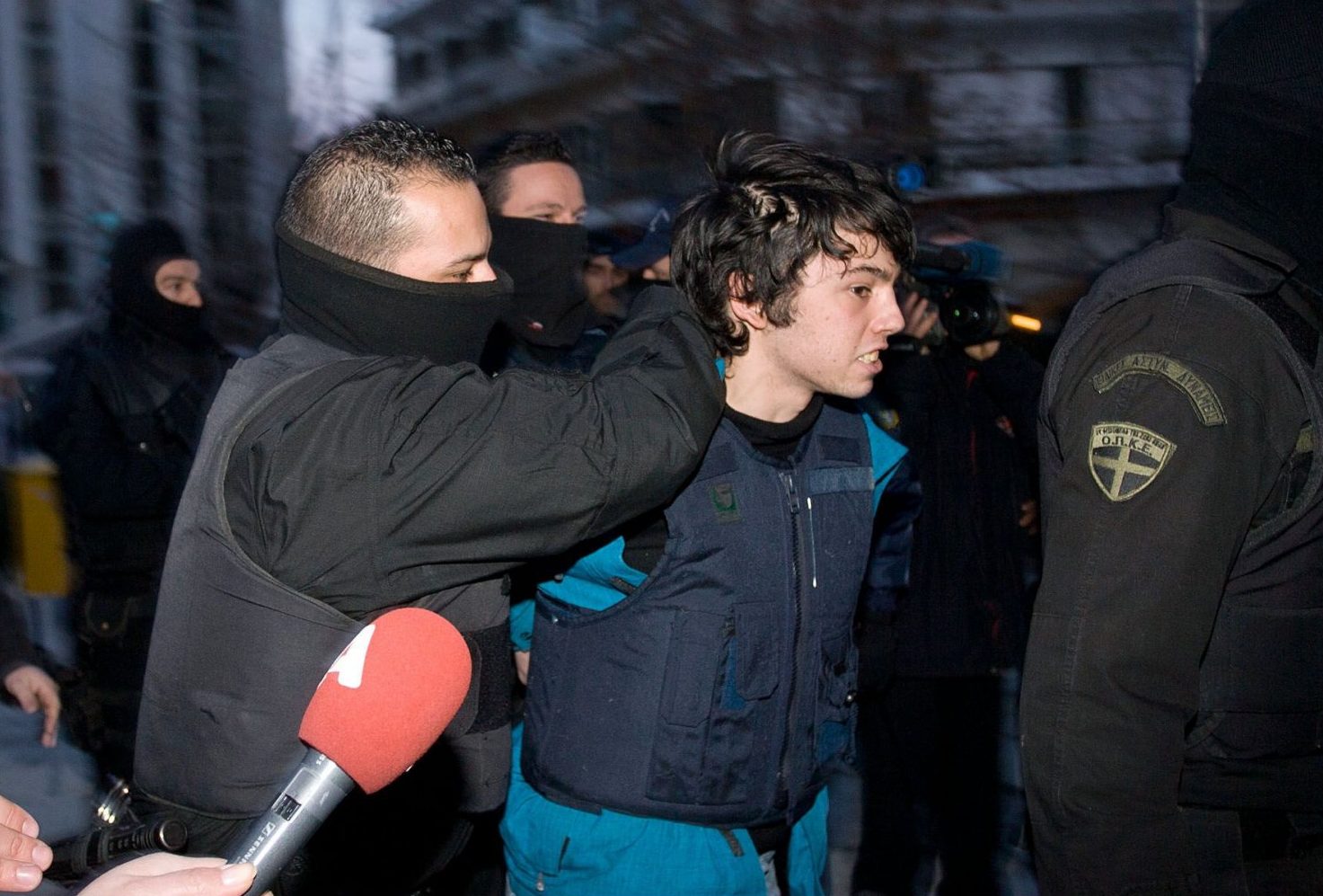 Επιστολή του Νίκου Ρωμανού μέσα από τη φυλακή – «Έγινα λάφυρο, με ...