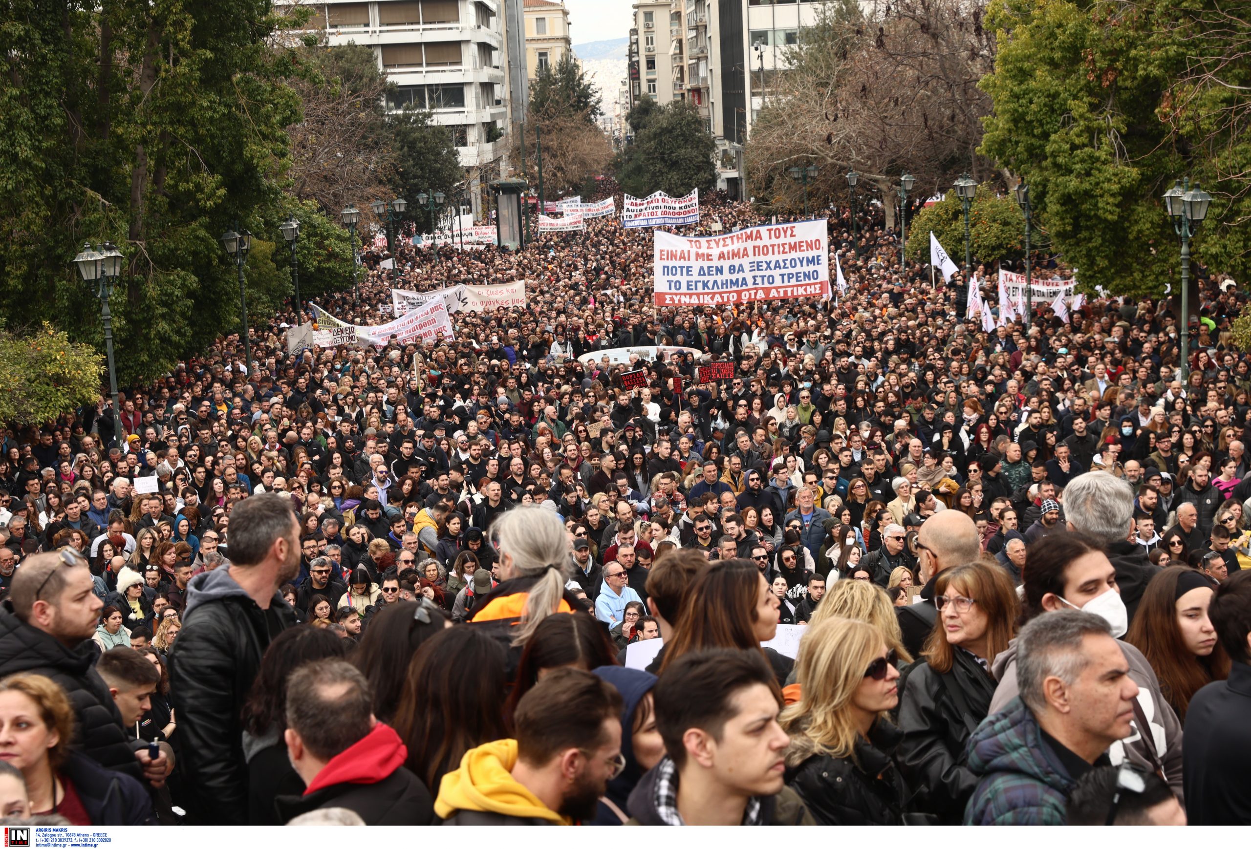Τέμπη: Μεγαλειώδεις συγκεντρώσεις σε όλη τη χώρα - Live εικόνα - ΤΑ ΝΕΑ