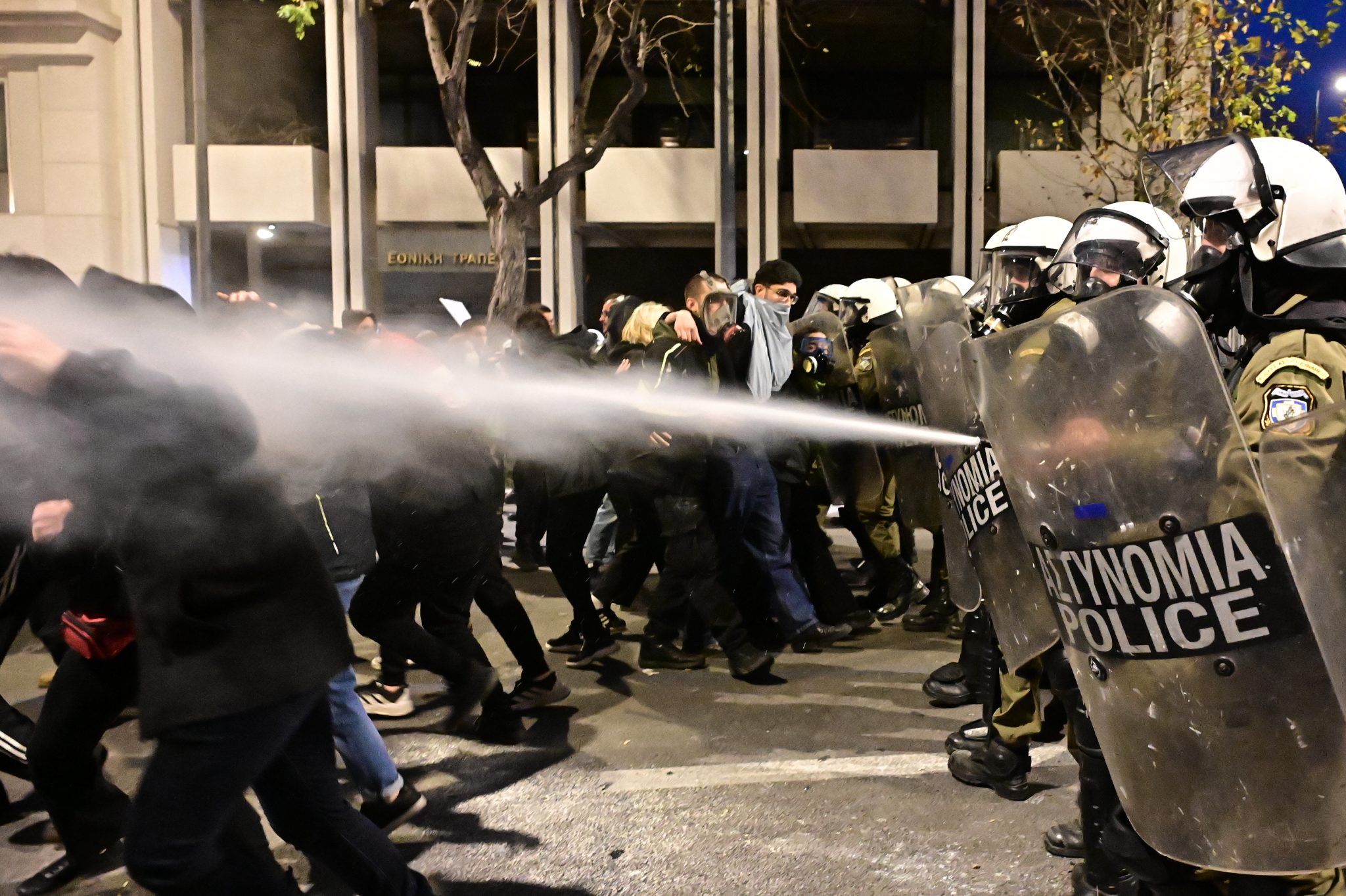 Συγκλονίζουν Ασλανίδης και Πλακιάς για τα Τέμπη - ΤΑ ΝΕΑ
