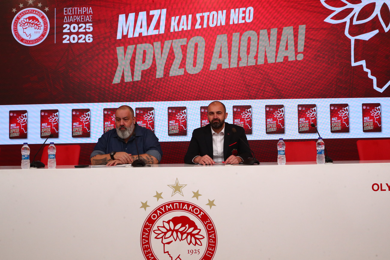 «Μαζί και στον νέο χρυσό αιώνα»: Ο Ολυμπιακός παρουσίασε τα εισιτήρια ...