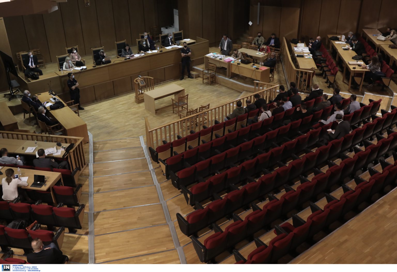 Φως στο Τούνελ: Πρεμιέρα για την Αγγελική Νικολούλη με... καρφιά για ...
